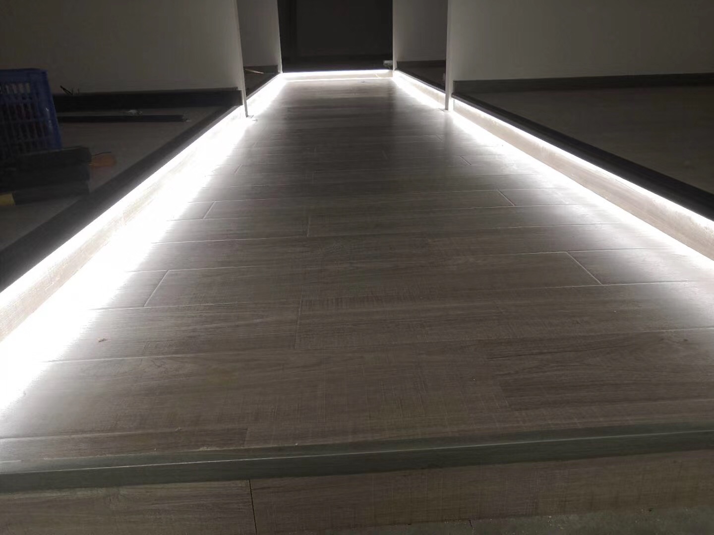 Black Trimless Baseboard LED Lighting Channel